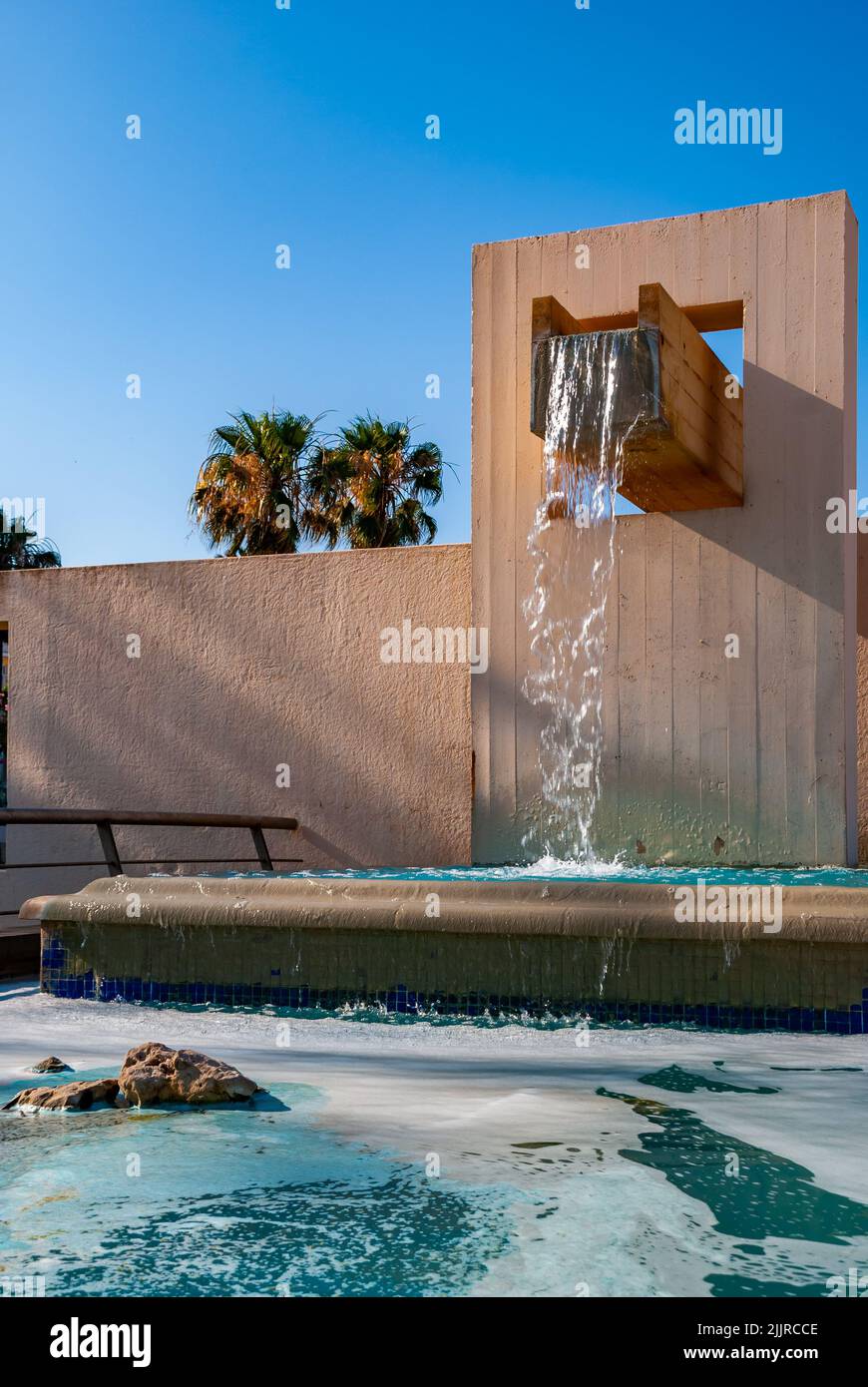 Vertical cascade hi-res stock photography and images - Alamy