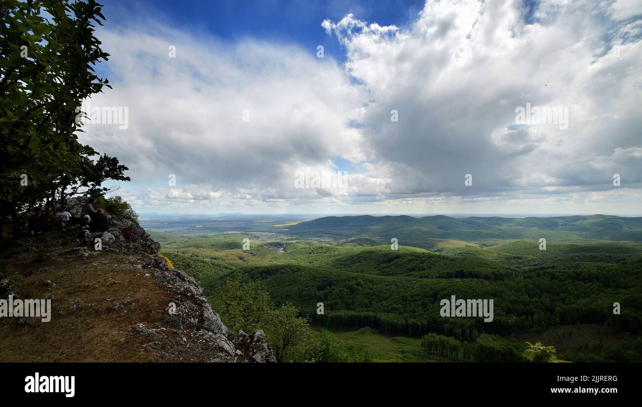 Cloud covered hills view hi-res stock photography and images - Alamy