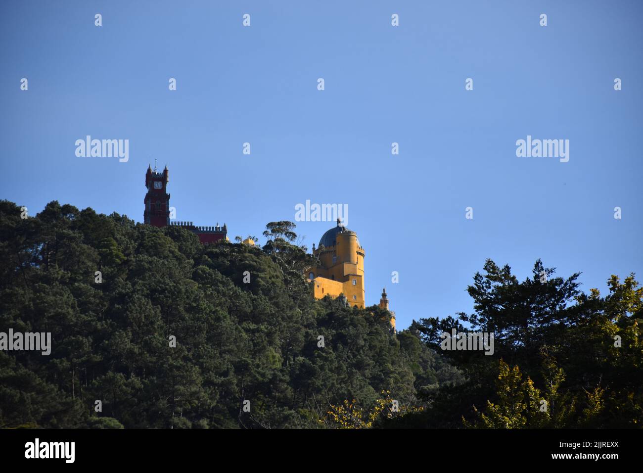 Blue building sintra hi-res stock photography and images - Alamy