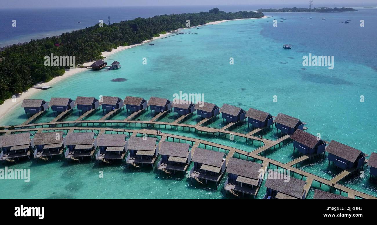 Aerial view maldives overwater bungalows hi-res stock photography and ...