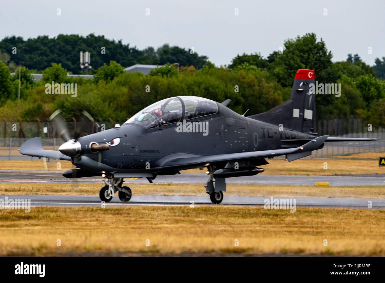 TAI Hurkus Free Bird Development Aircraft Farnborough Airshow 2022 ...