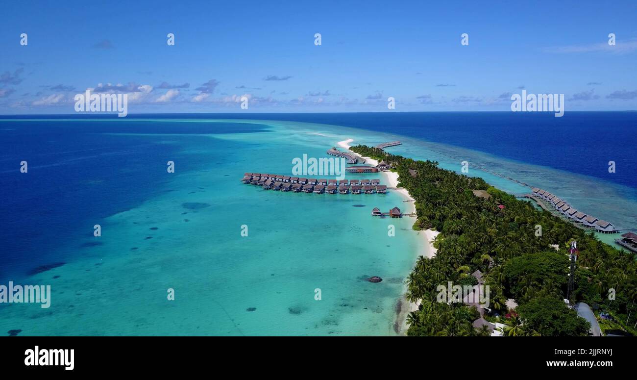 Aerial view maldives overwater bungalows hi-res stock photography and ...