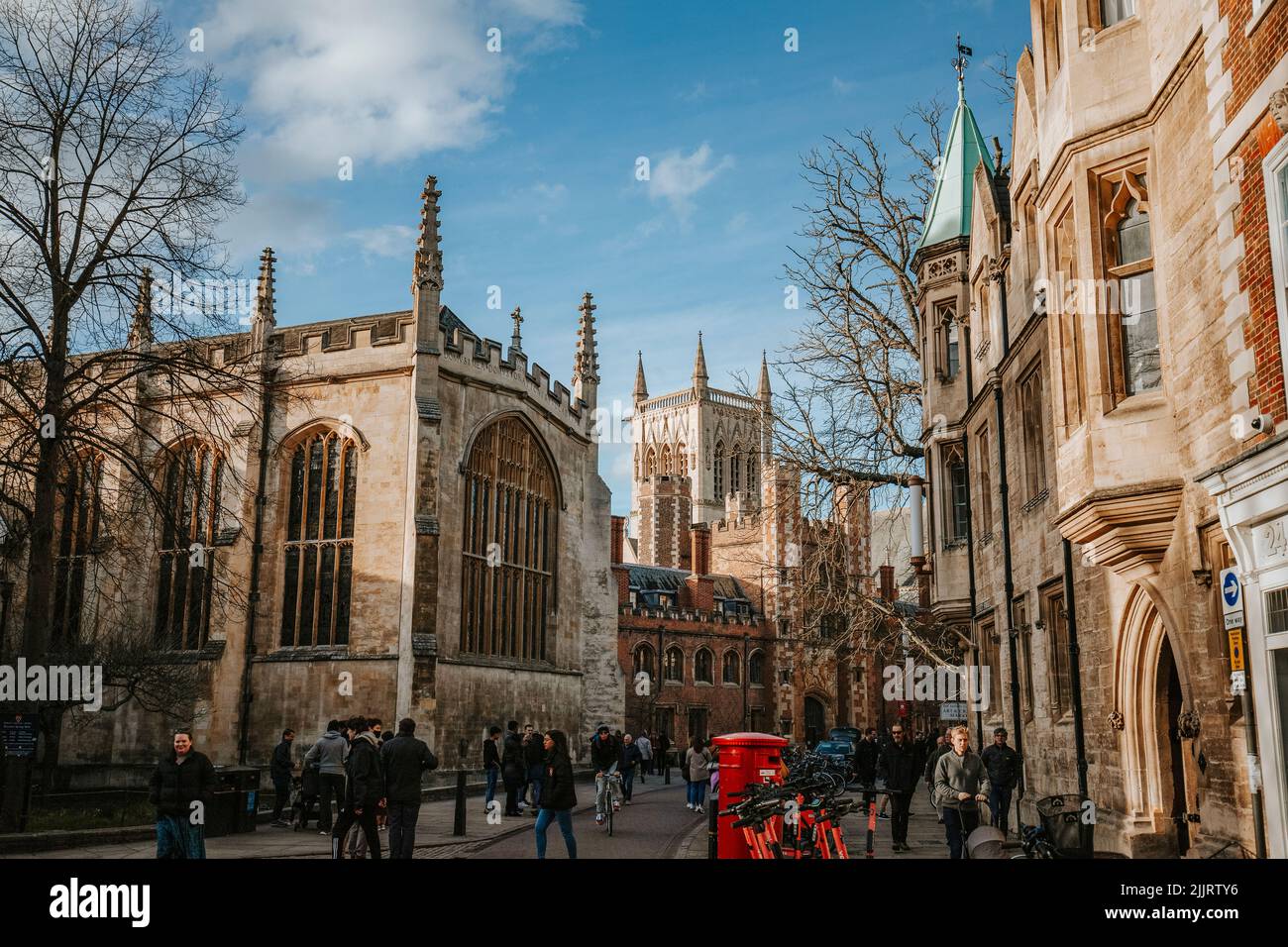 Downtown cambridge hi-res stock photography and images - Alamy