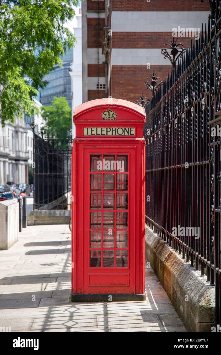 A view of the traditional British red telephone box Stock Photo - Alamy