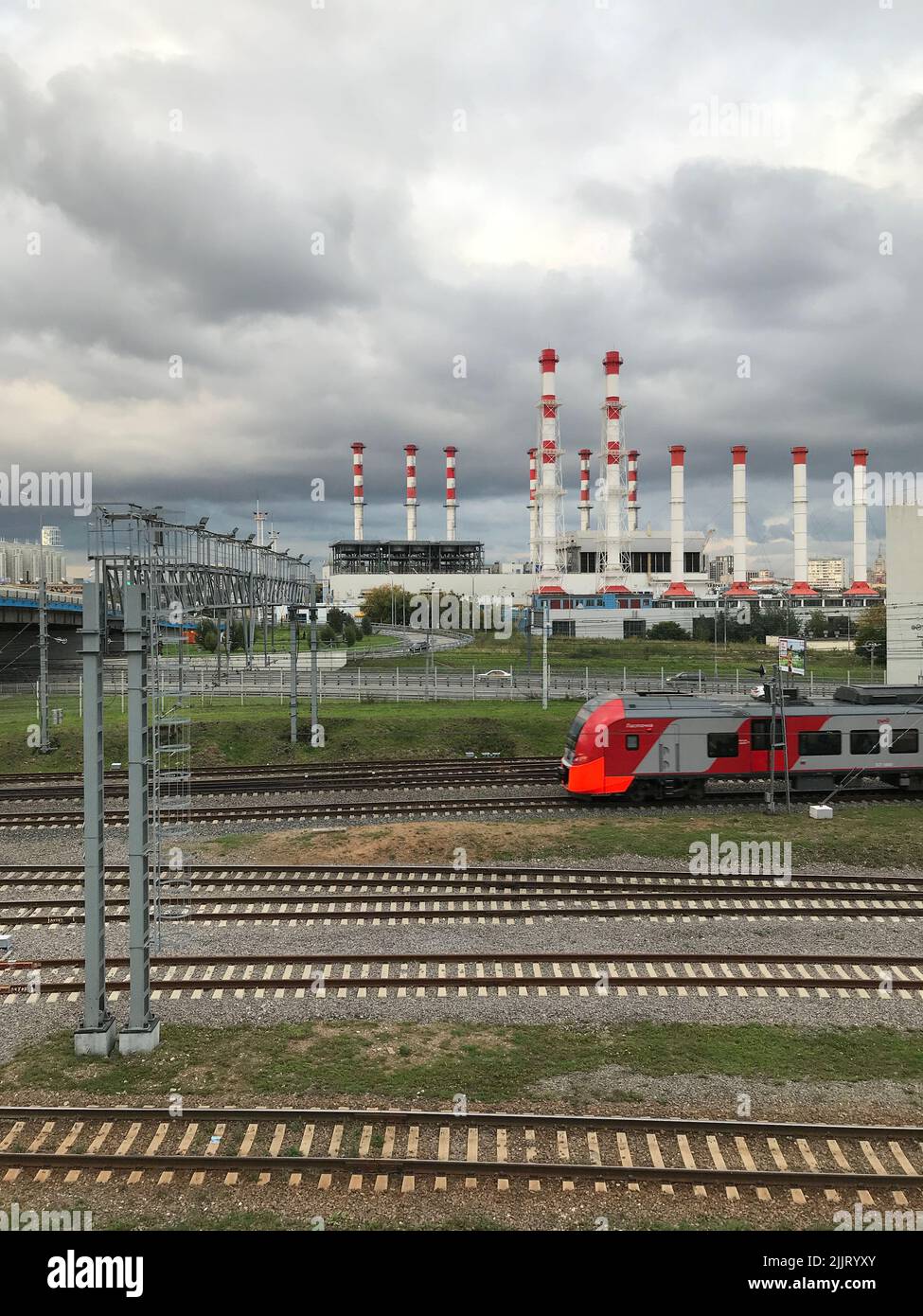 The pipes of thermal power plant "Mezhdunarodnaya". Delivers energy to ...