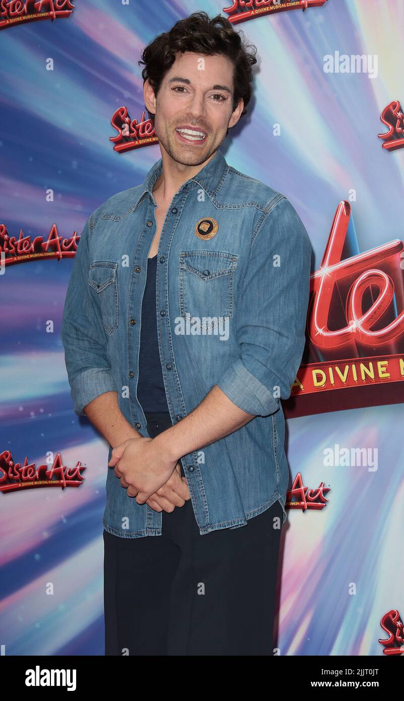 Tom read wilson hi-res stock photography and images - Alamy