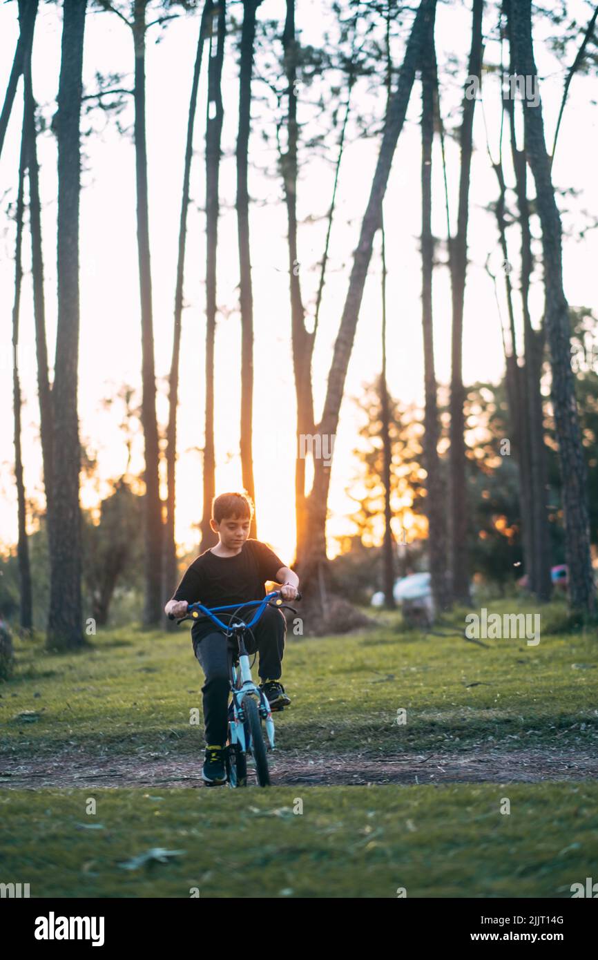 Kid and bicycle hi-res stock photography and images - Alamy