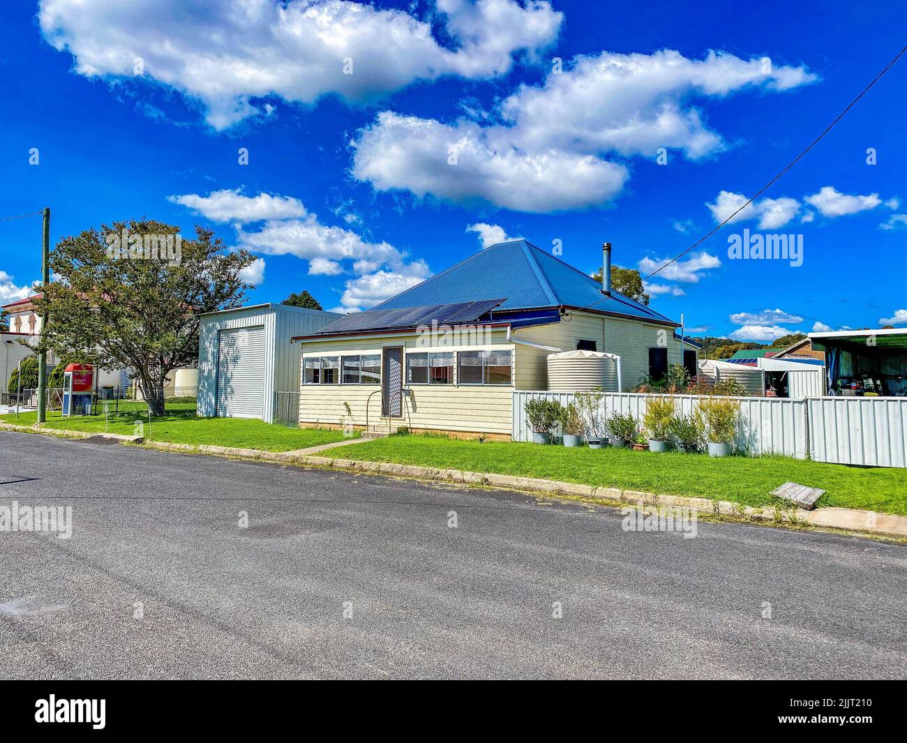 Beautiful old house hi-res stock photography and images - Alamy