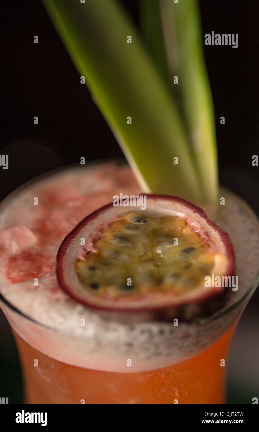 Passion fruit cocktail hi-res stock photography and images - Alamy