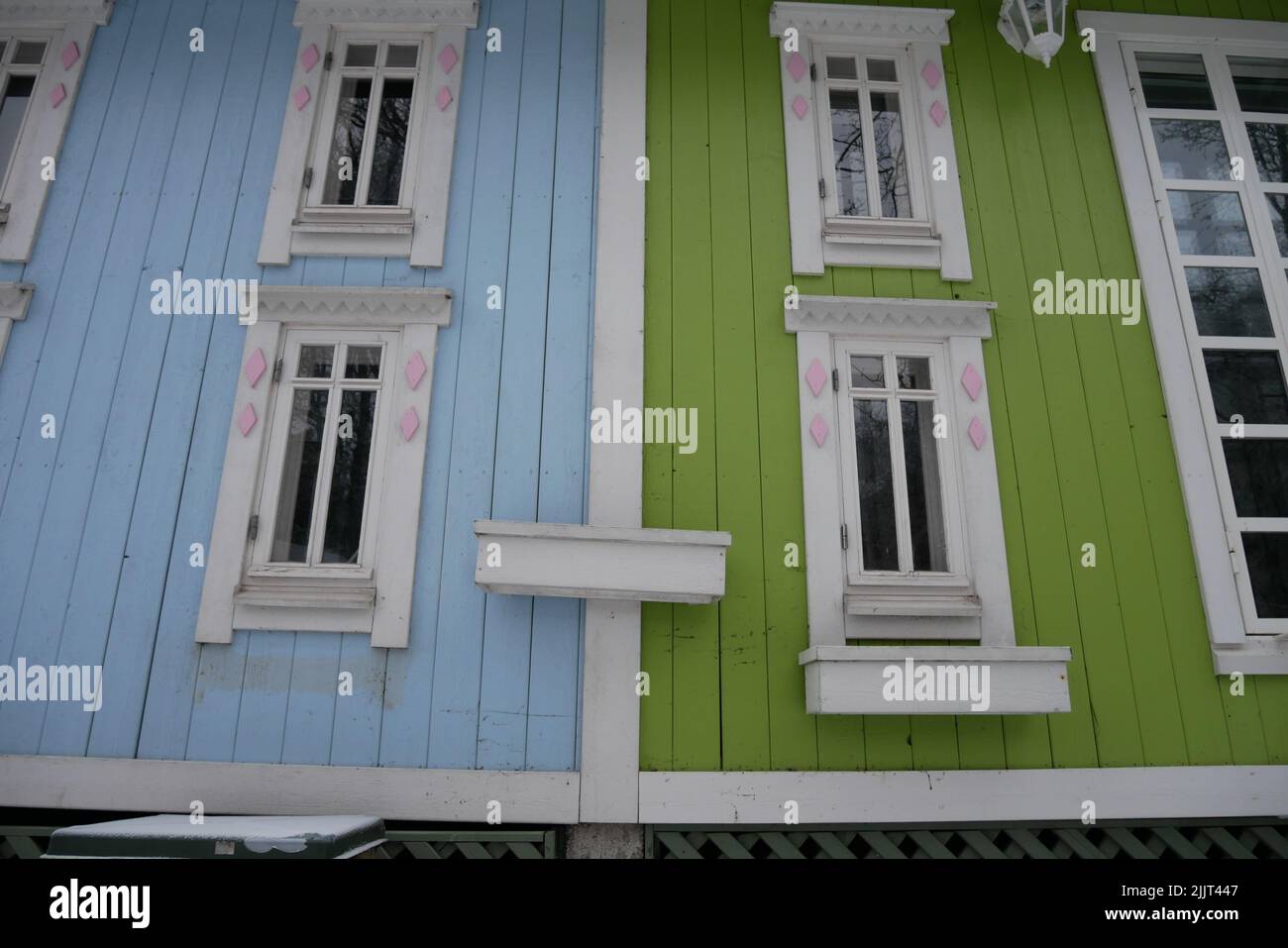 Traditional frames hi-res stock photography and images - Alamy