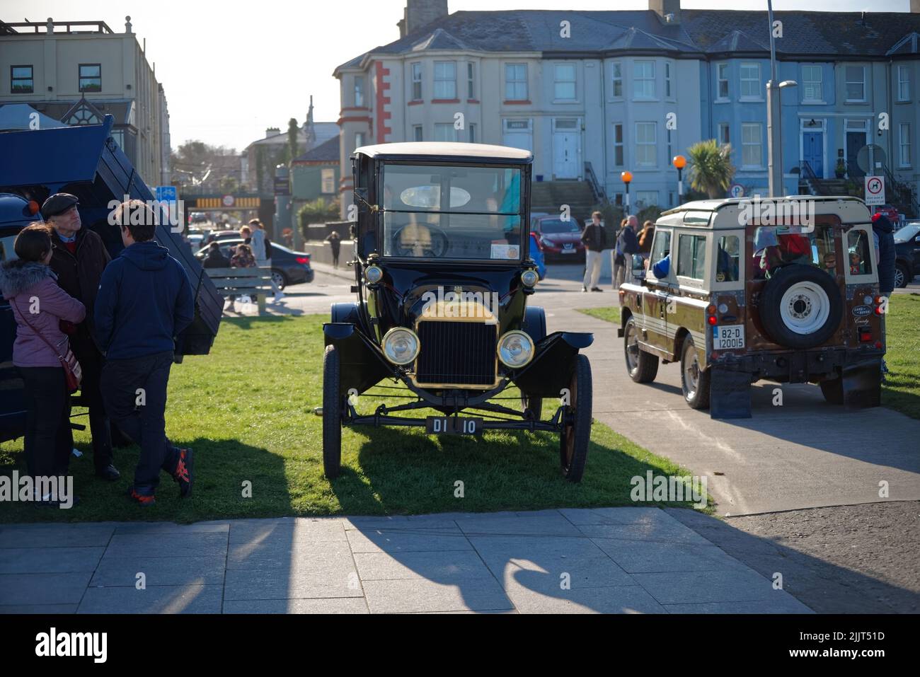 Front view of black 1915 Ford Model T at the Bray Vintage Car Club ...