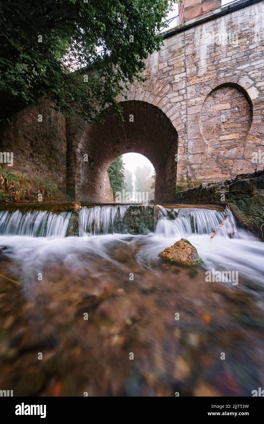 Arched natural rocks hi-res stock photography and images - Alamy