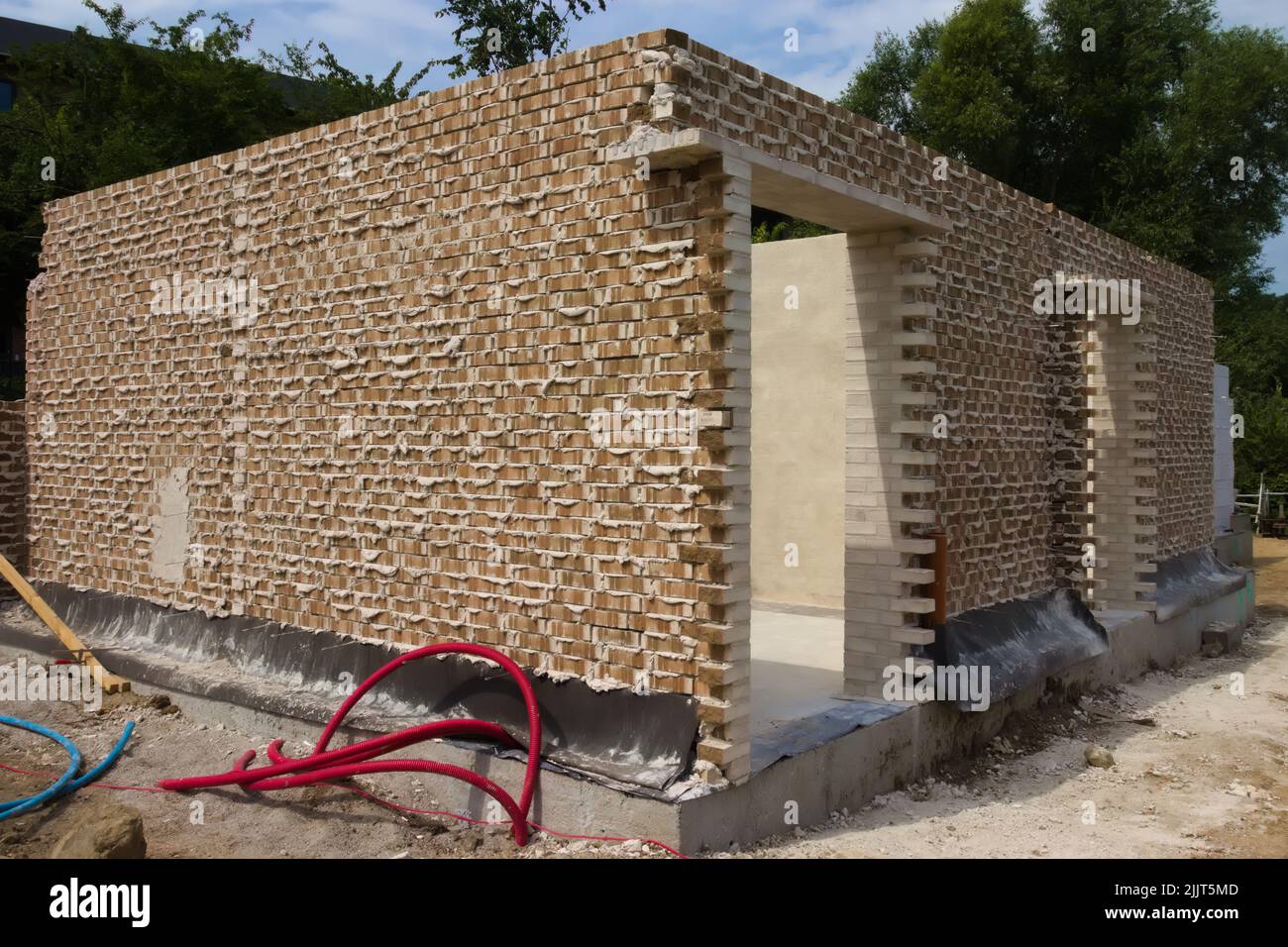 Construction bricks hi-res stock photography and images - Alamy