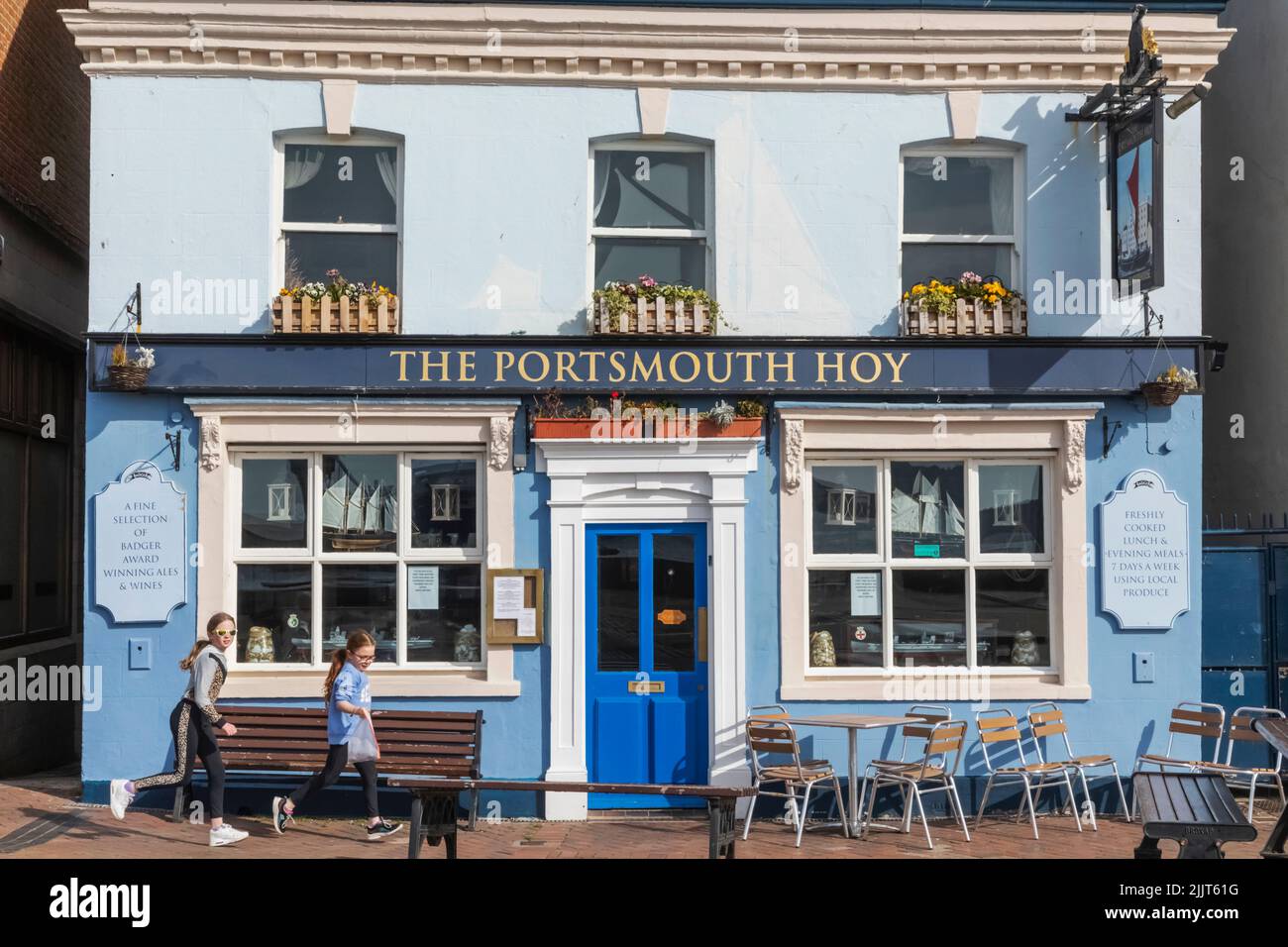 England, Dorset, Poole, Poole Harbour, The Portsmouth Hoy Quayside Pub ...