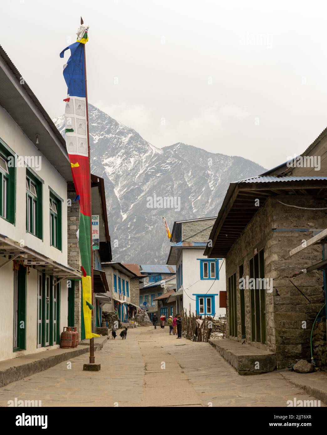 A vertical view of the small Himalayan town of Lukla Stock Photo - Alamy