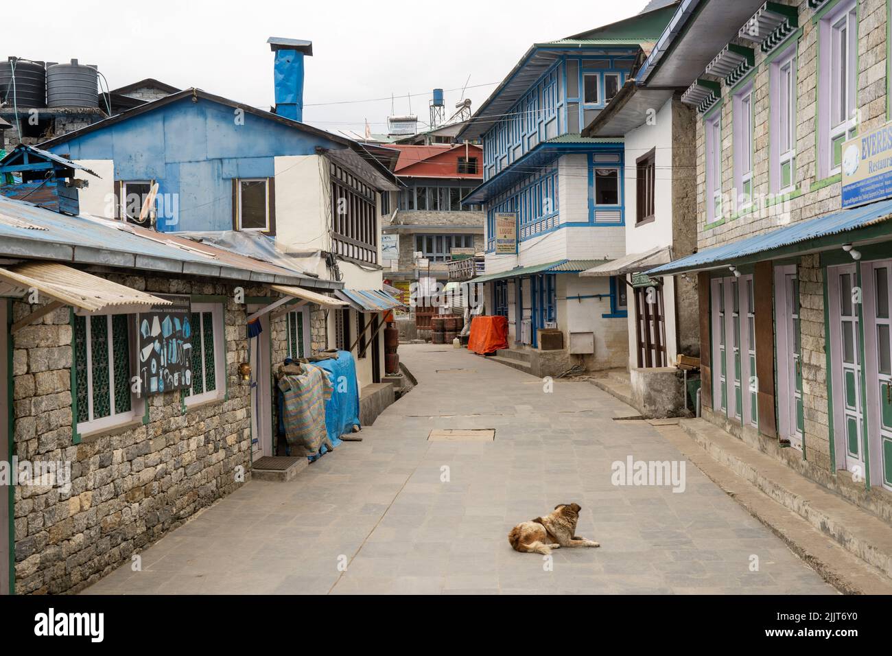 A beautiful view of the small Himalayan town of Lukla Stock Photo - Alamy