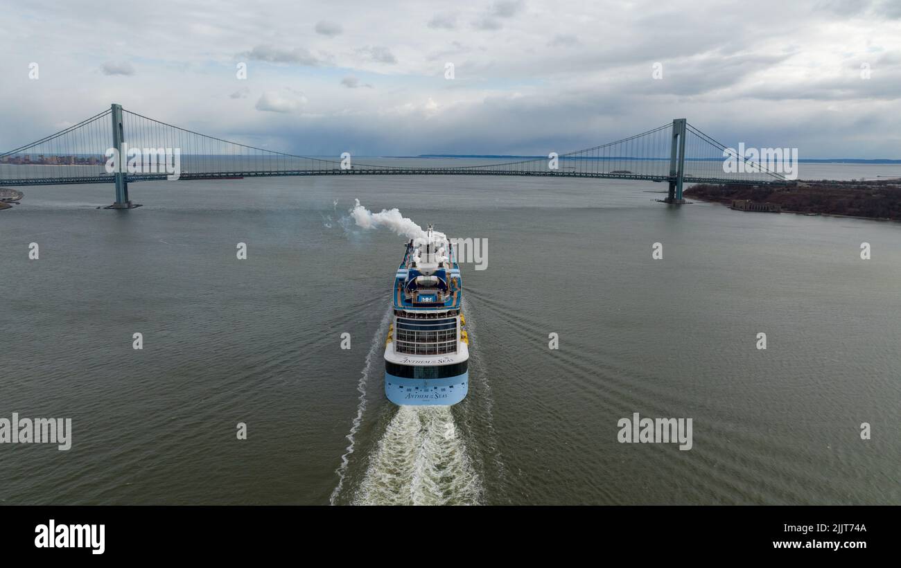 An aerial view of the Royal Caribbean cruise ship, Anthem of The Sea ...