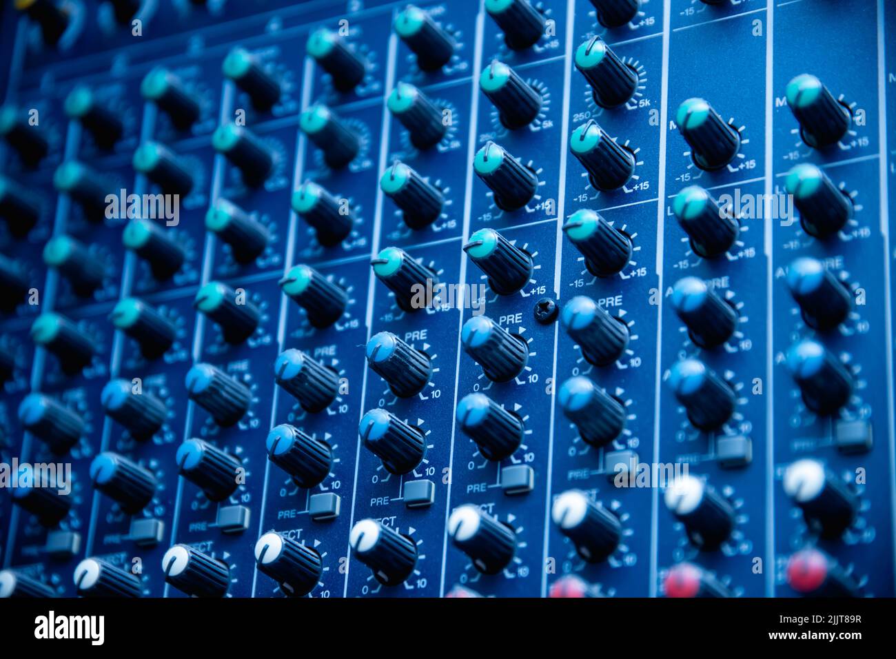 Electronic mixer hi-res stock photography and images - Alamy