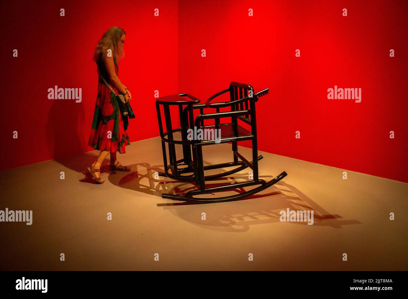 Guided tour of the first retrospective exhibition MADe IN CHINA by the ...
