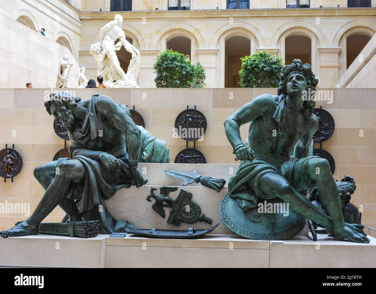 Louvre museum statues hi-res stock photography and images - Alamy