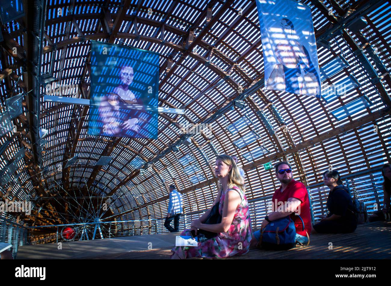 Guided tour of the first retrospective exhibition MADe IN CHINA by the ...