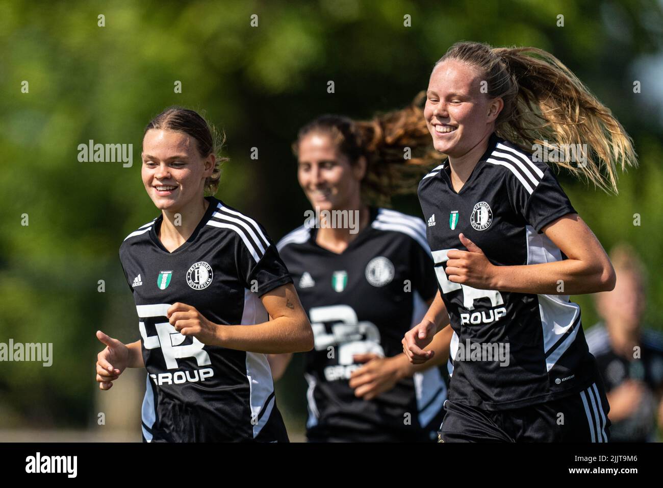 Rotterdam - (l-r) Justine Brandau of Feyenoord Vrouwen 1, Robine de ...