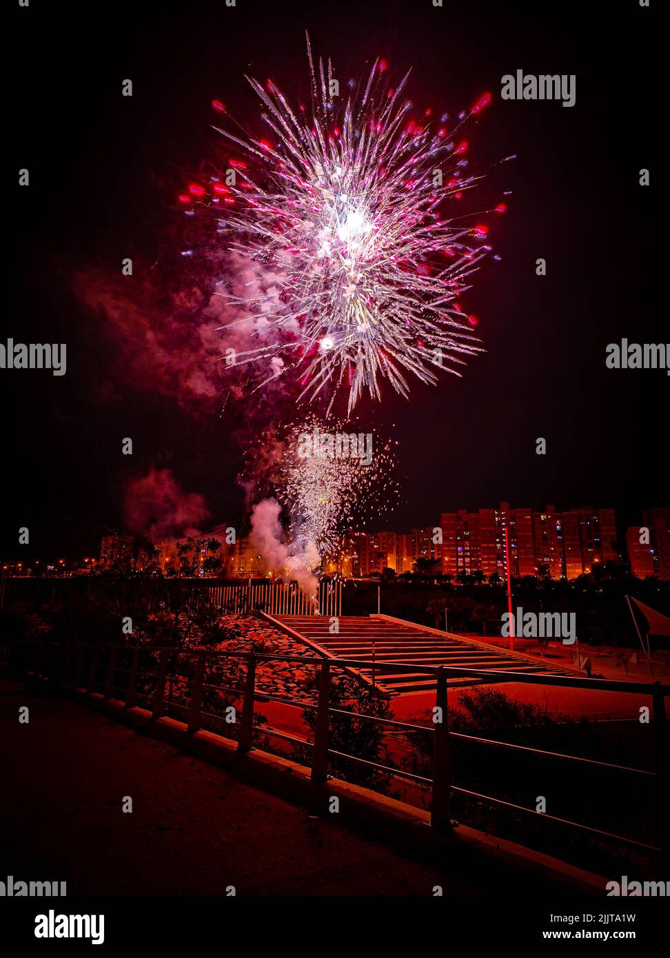Black nighttime sky hi-res stock photography and images - Alamy