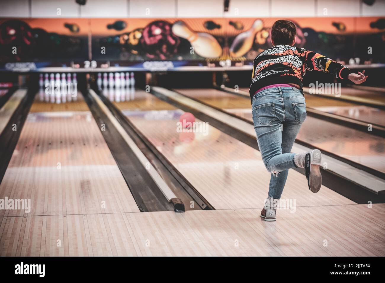 Human bowling not cricket hi-res stock photography and images - Alamy