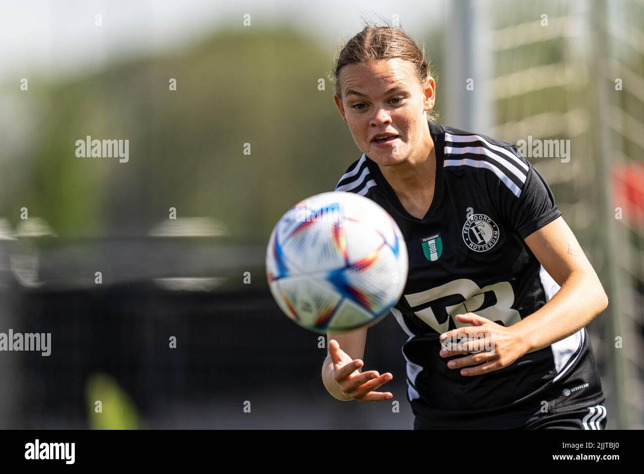 Rotterdam - (l-r) Justine Brandau of Feyenoord Vrouwen 1 during the ...