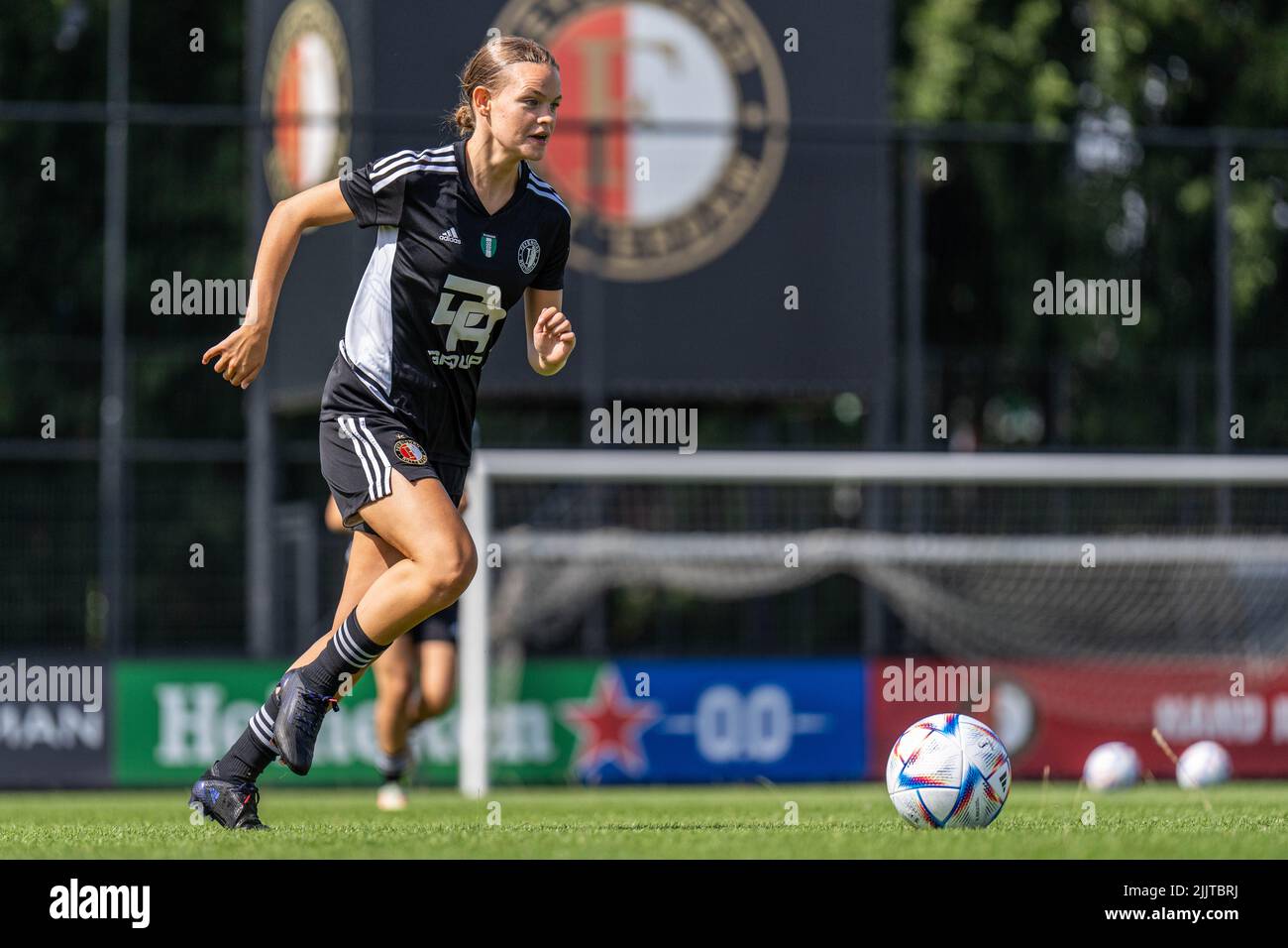 Rotterdam - (l-r) Justine Brandau of Feyenoord Vrouwen 1 during the ...