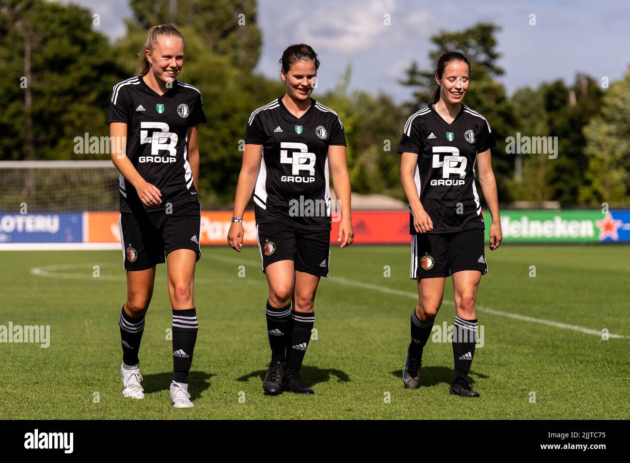 Rotterdam - (l-r) Robine de Ridder of Feyenoord Vrouwen 1, Isa Kagenaar ...
