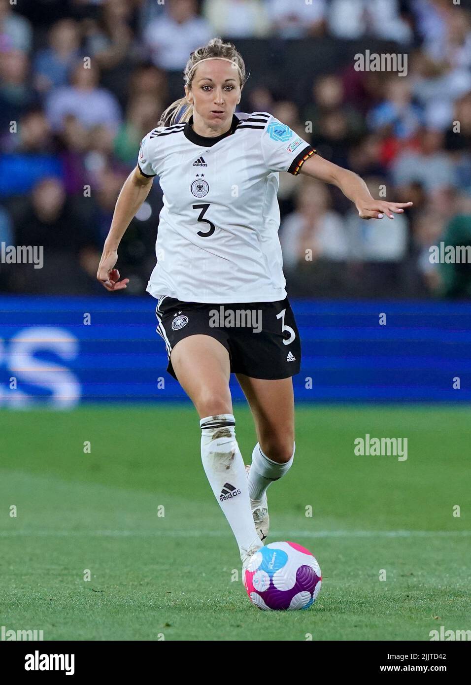 Women kathrin julia hi-res stock photography and images - Alamy