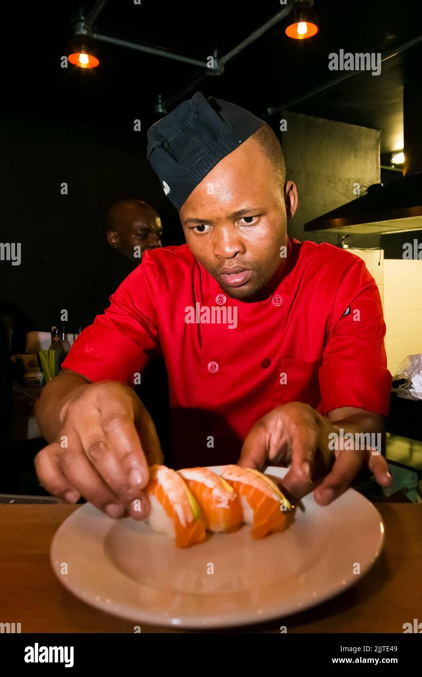 Plating up hi-res stock photography and images - Alamy