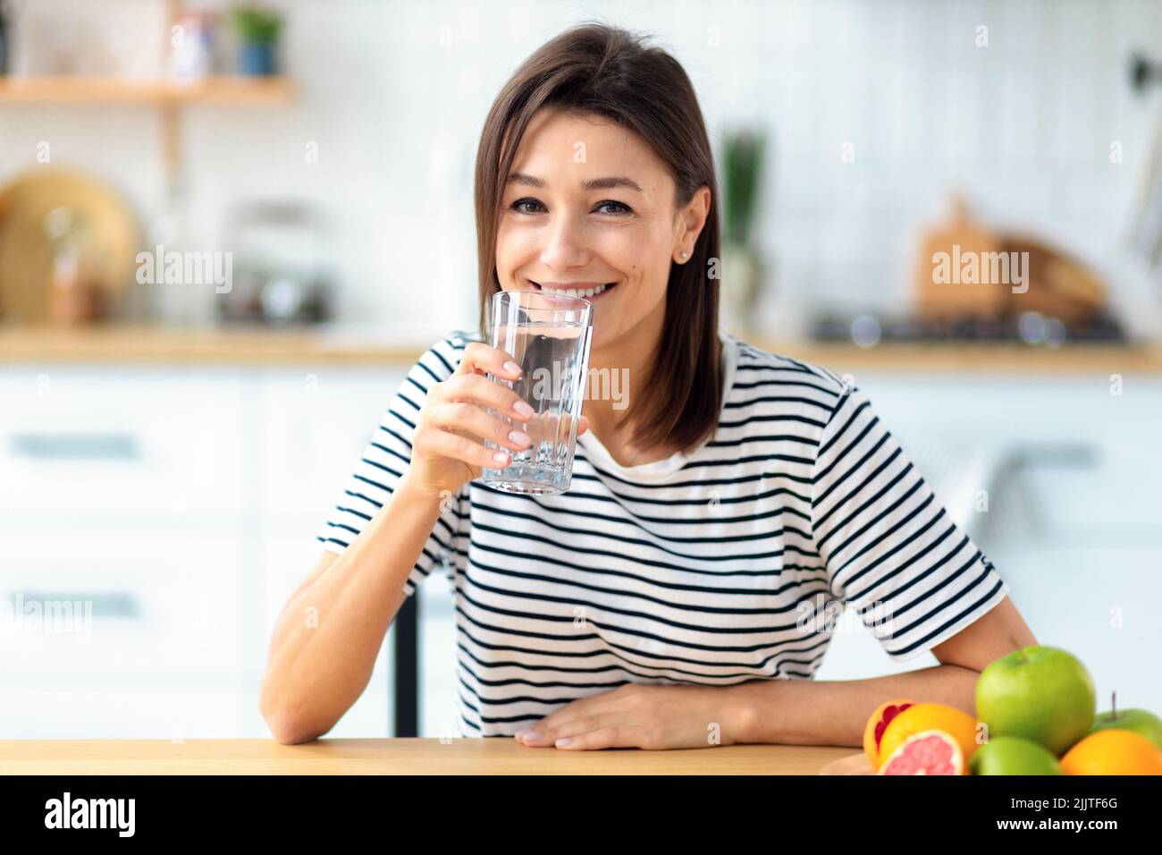 Healthy lifestyle woman hi-res stock photography and images - Alamy