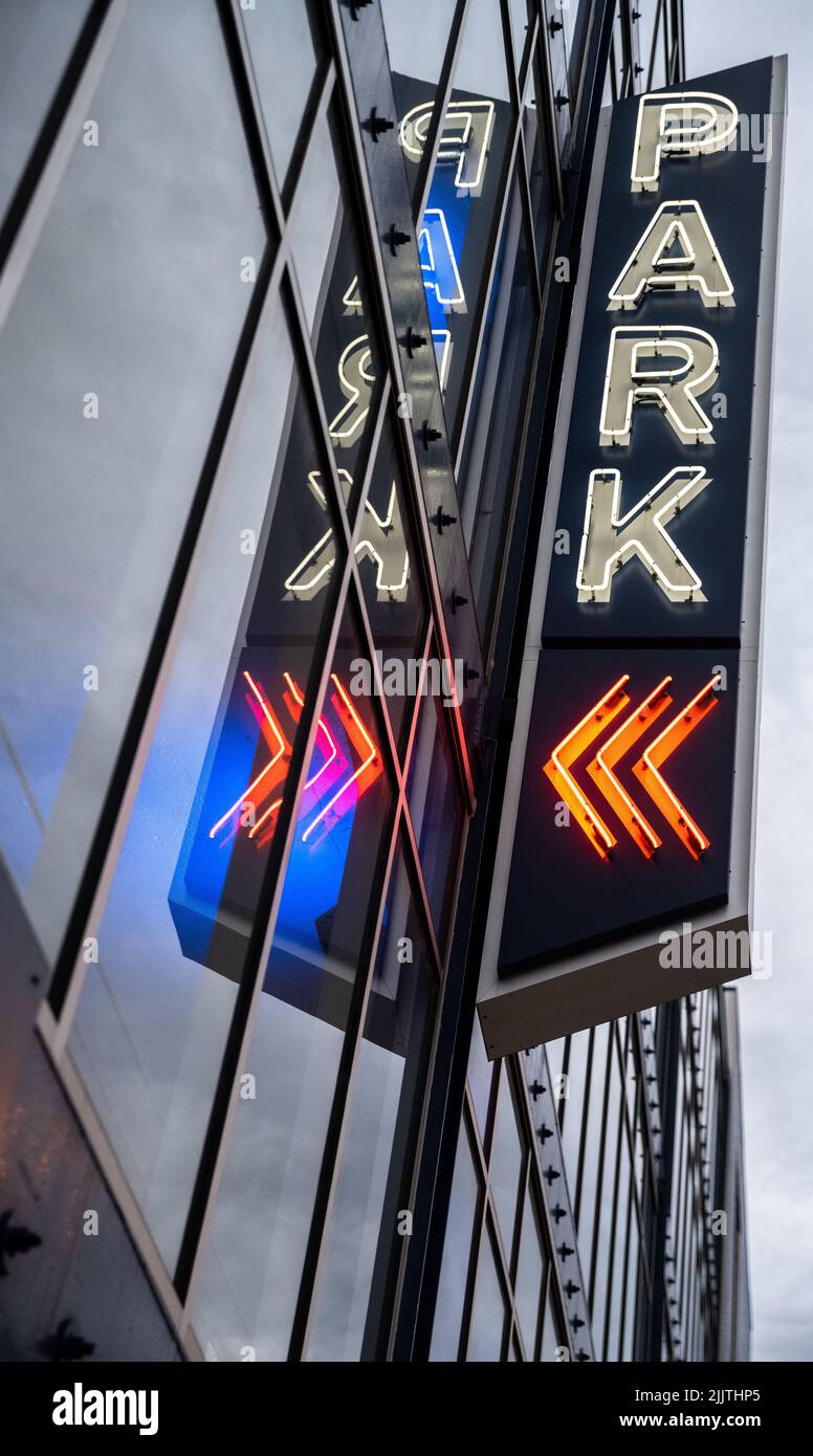 Blue car park sign hi-res stock photography and images - Alamy
