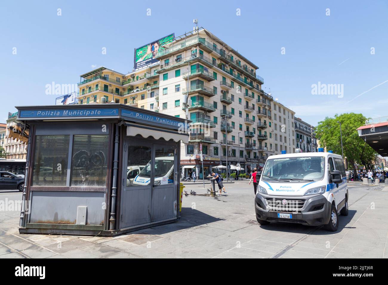 Italian police vehicles hi-res stock photography and images - Alamy