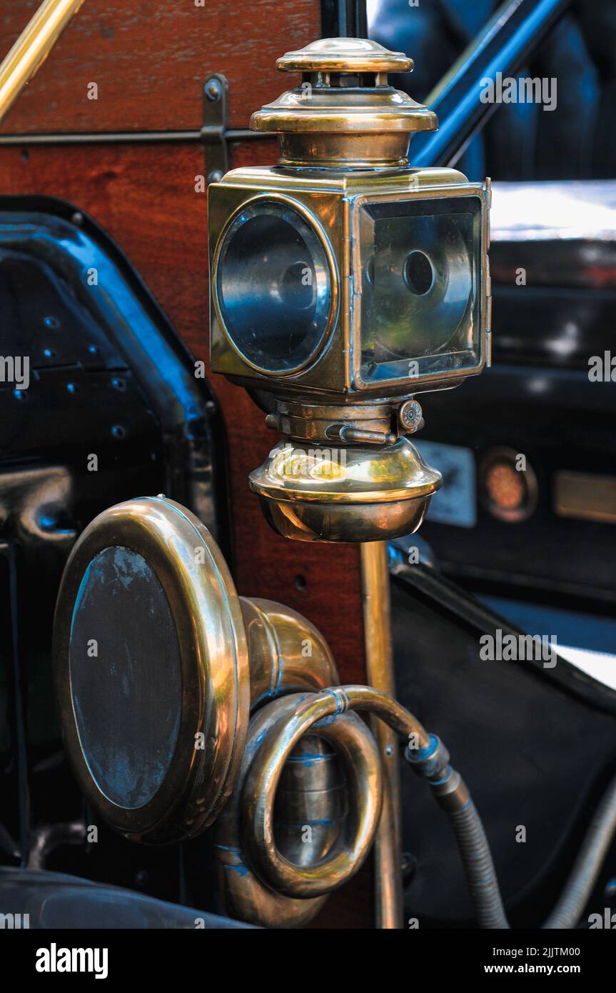 Car vertical hi-res stock photography and images - Alamy