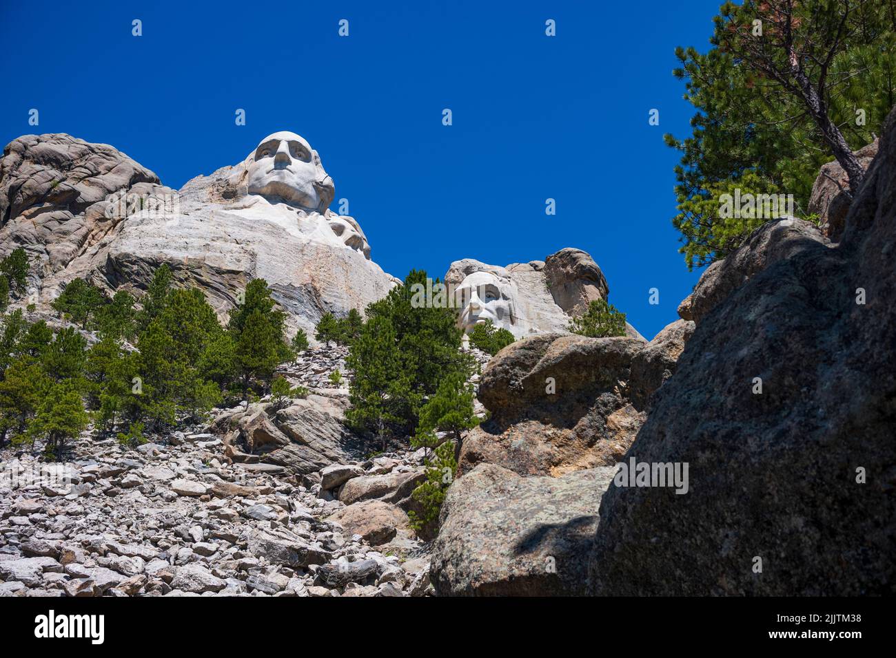 Mount Rushmore National Memorial depicts the U.S. presidents George ...
