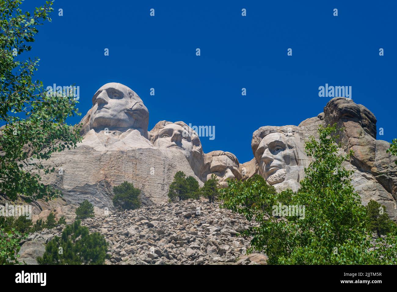 Mount Rushmore National Memorial depicts the U.S. presidents George ...