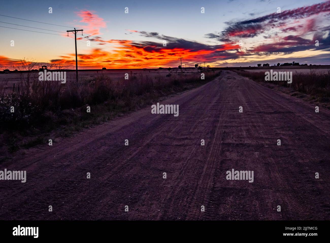Red sunset over road hi-res stock photography and images - Alamy