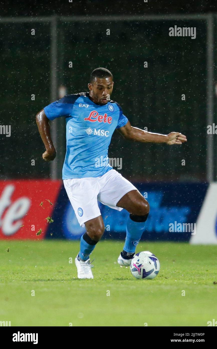 SSC Napoli's Brazilian defender Juan Jesus controls the ball during ...