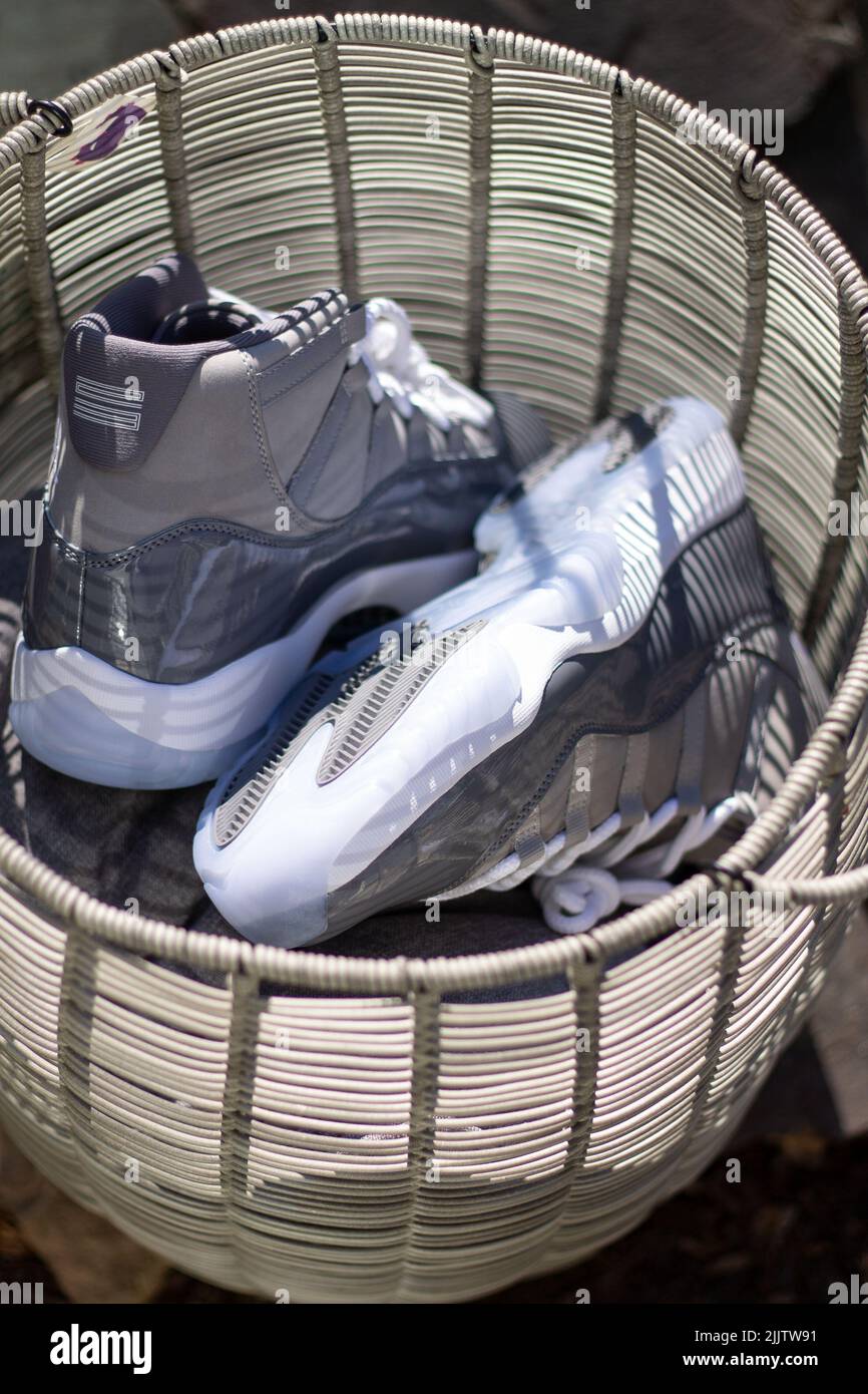 Basket design hi-res stock photography and images - Alamy