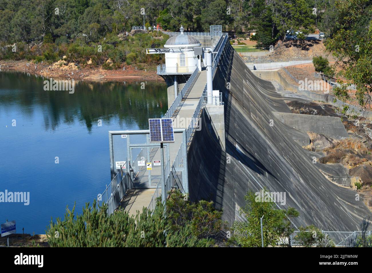 Mundaring dam hi-res stock photography and images - Alamy