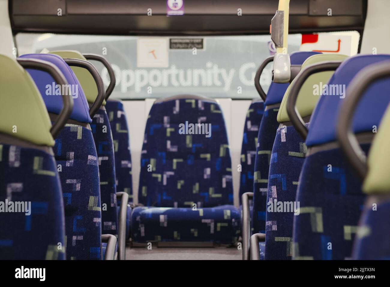 Dubai bus hi-res stock photography and images - Alamy