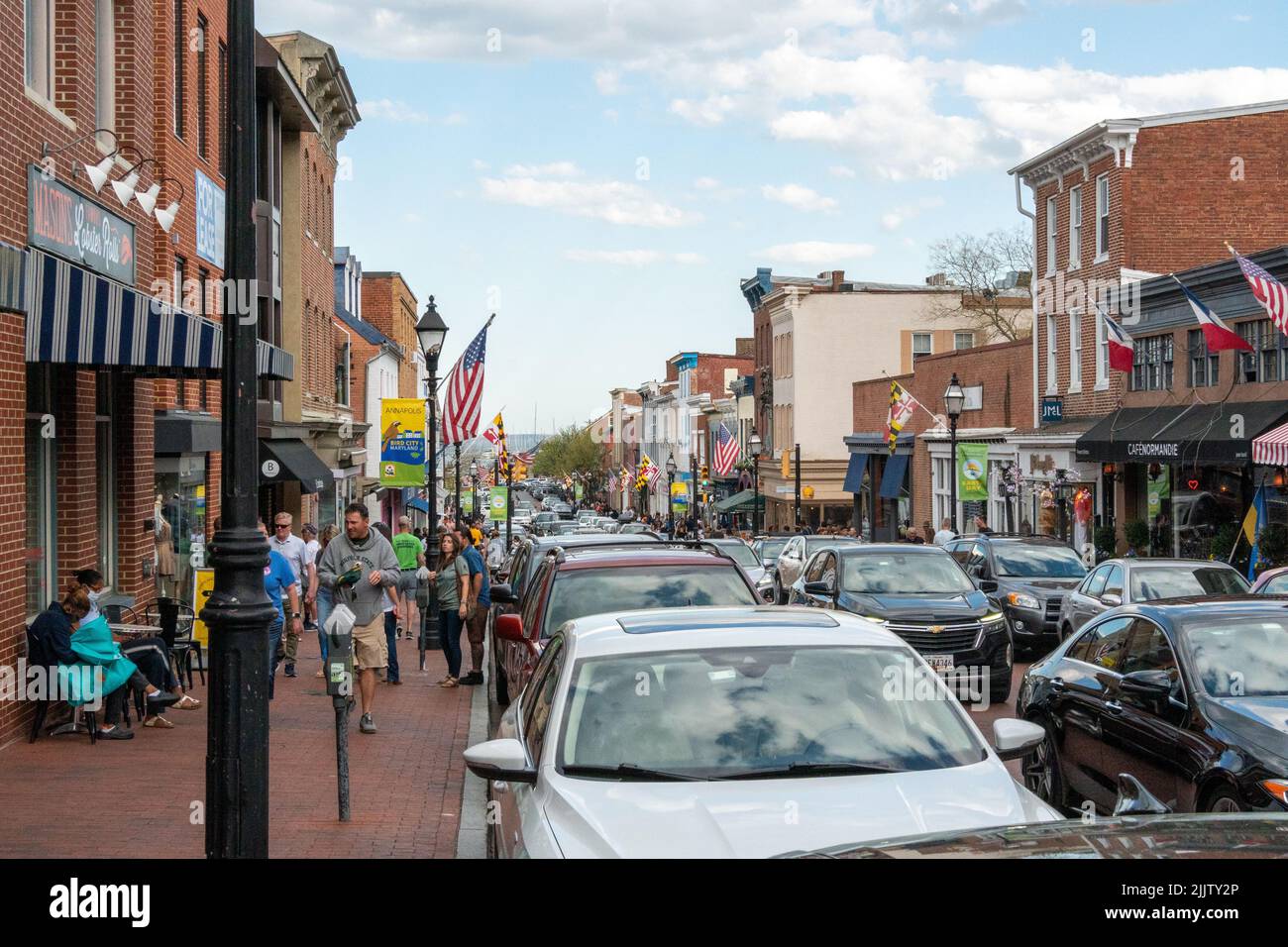The people and traffic in the main street of Annapolis, Maryland, USA ...