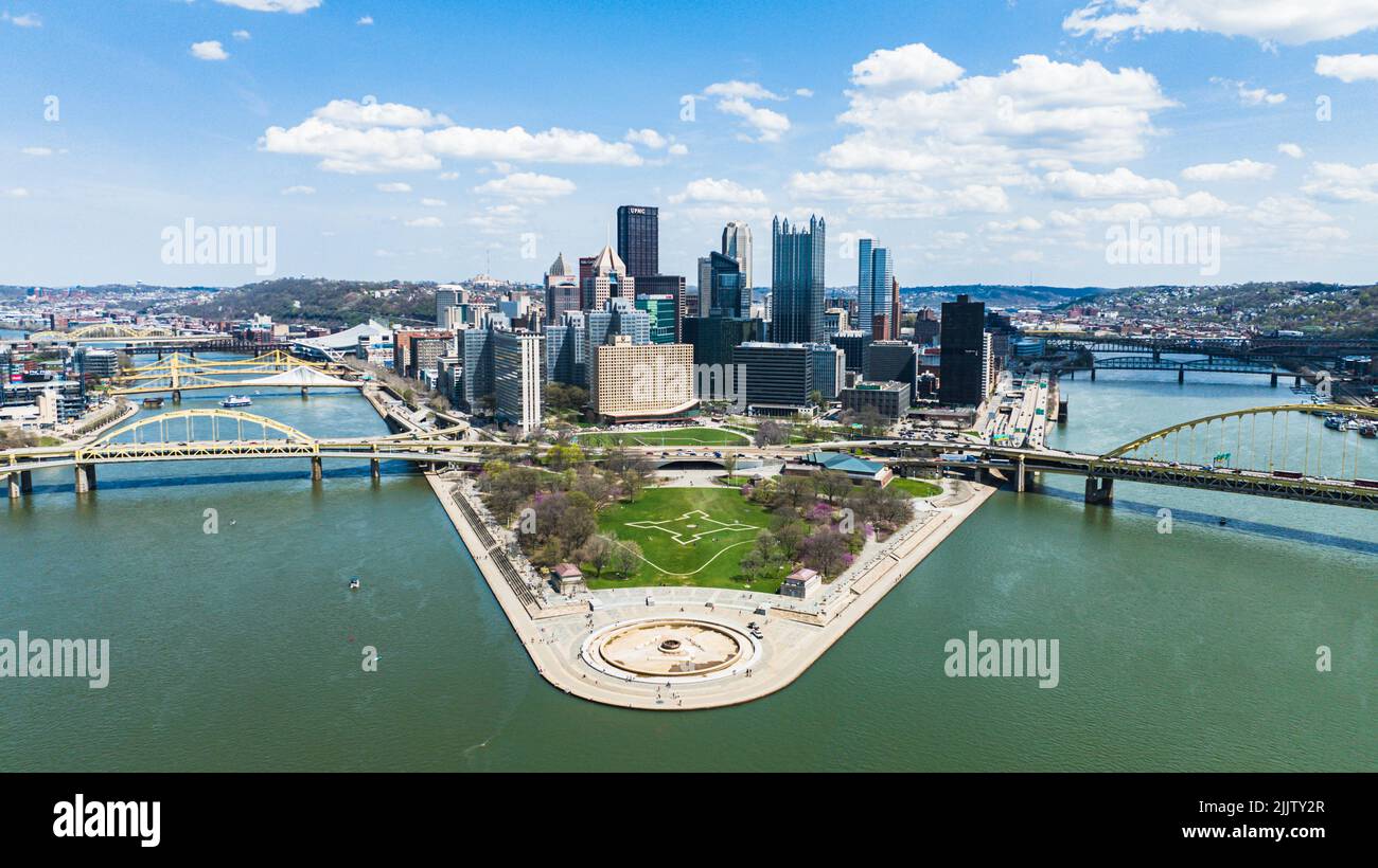 Point state park pittsburgh hi-res stock photography and images - Alamy