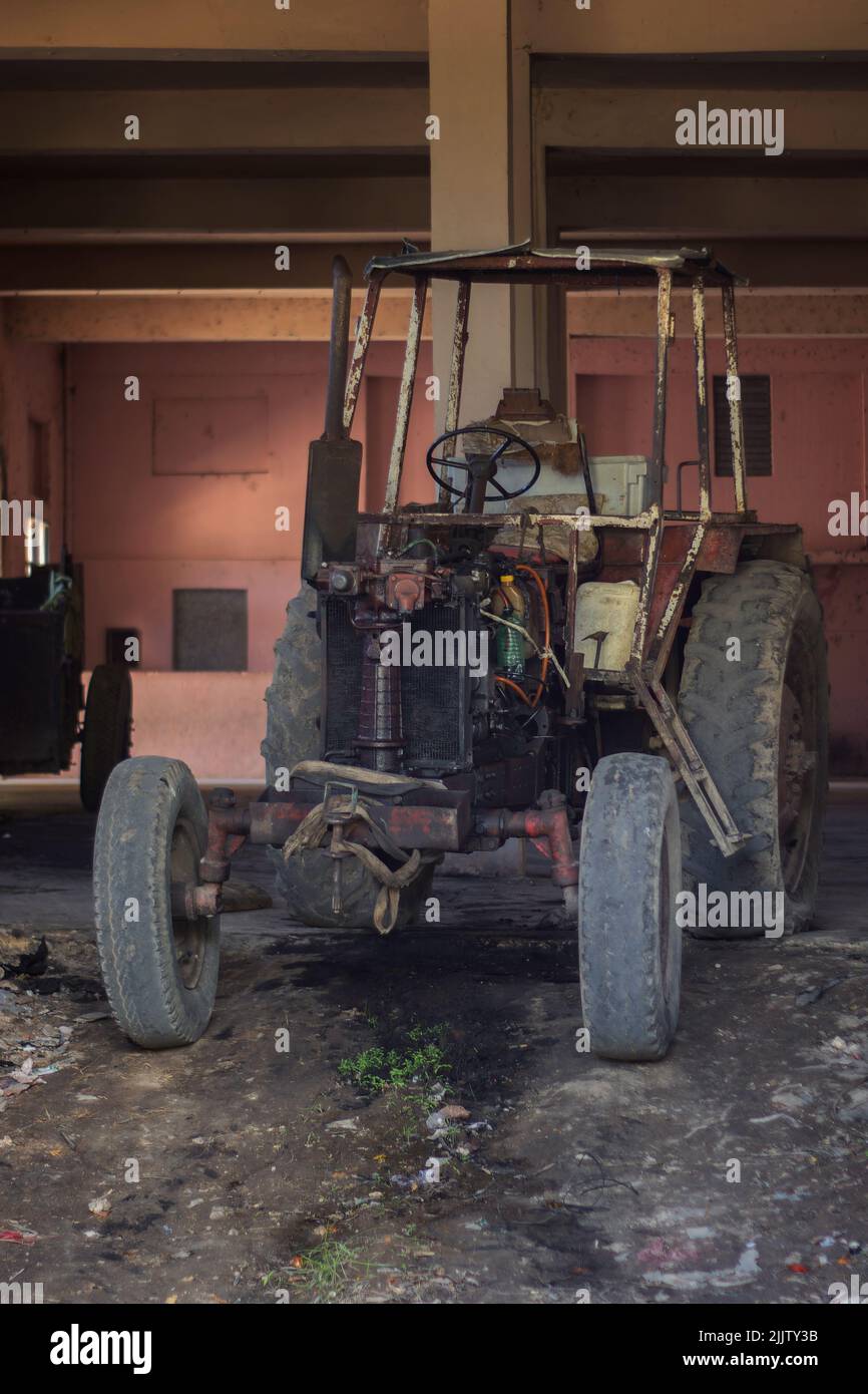 Tractor parked in barn hi-res stock photography and images - Alamy