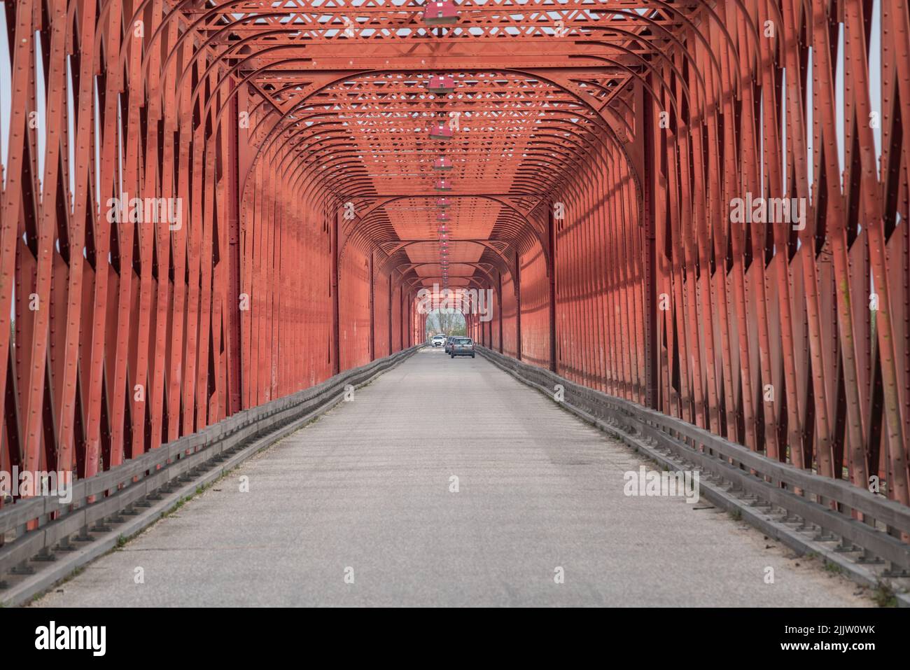 The Chamusca Bridge over the Tagus River and connects the village of ...