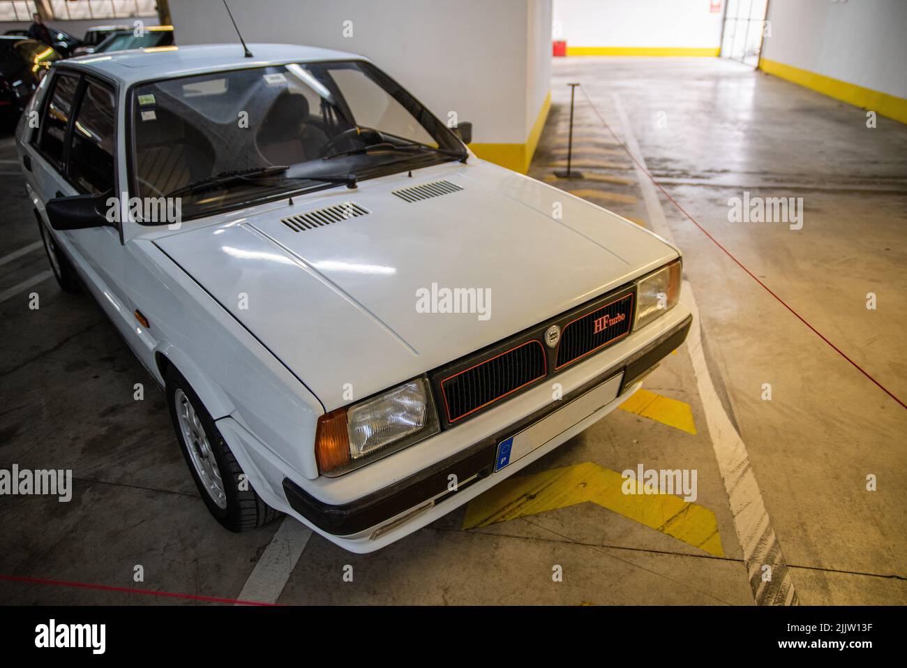 Vintage car back angle hi-res stock photography and images - Alamy