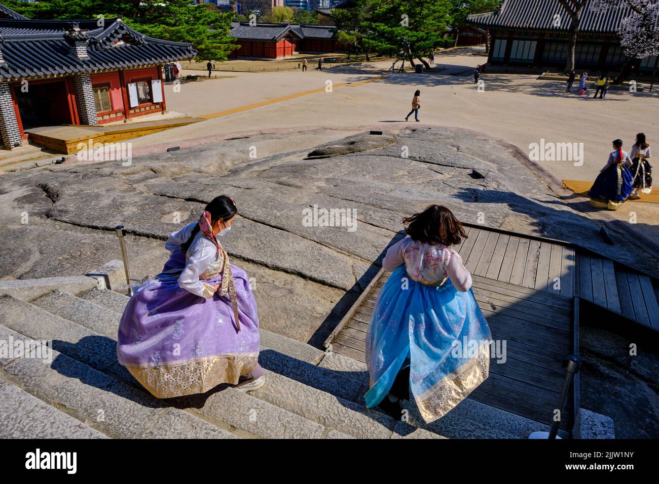South Korea, Seoul, Jongno-gu district, Changdeokgung Palace or Palace of Prosperity built in ...